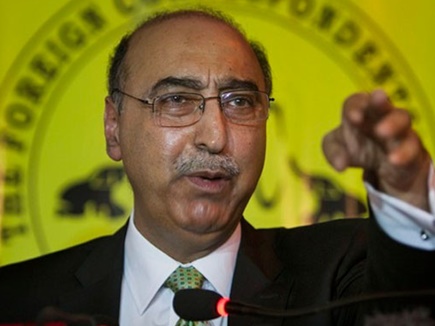 कुलभूषण की फांसी पर फिर से विचार करेगा कर सकता है पाकिस्तानः अब्दुल बासित