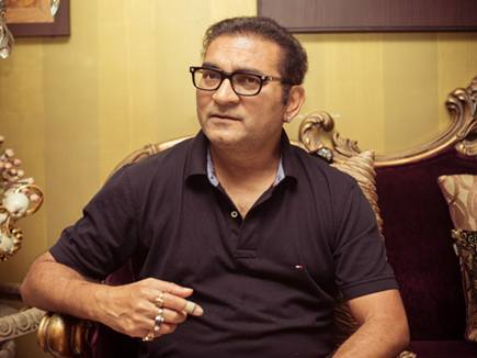 महिला पत्रकार पर अभद्र टिप्पणी कर घिरे अभिजीत