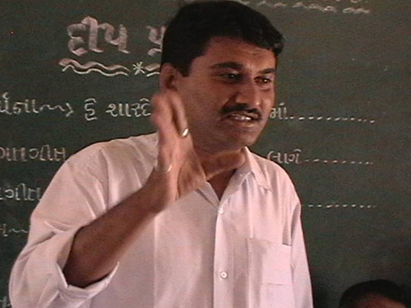 Dinu Solanki sentenced in Amit Jethwa murder case : अमित जेठवा ...