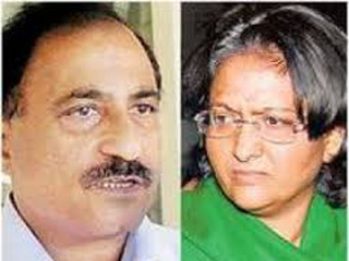 बर्खास्त आईएएस जोशी दंपति के खिलाफ गिरफ्तारी वारंट