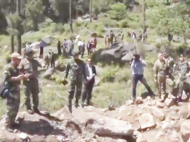 Balakot Air Strike के 43 दिन बाद अंतरराष्ट्रीय मीडिया को मदरसे में ले ...