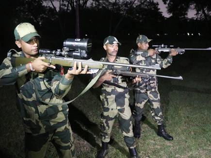 देश के टॉप शूटर्स ने स्नाइपर राइफल, लाइट मशीनगन में दिखाए हुनर