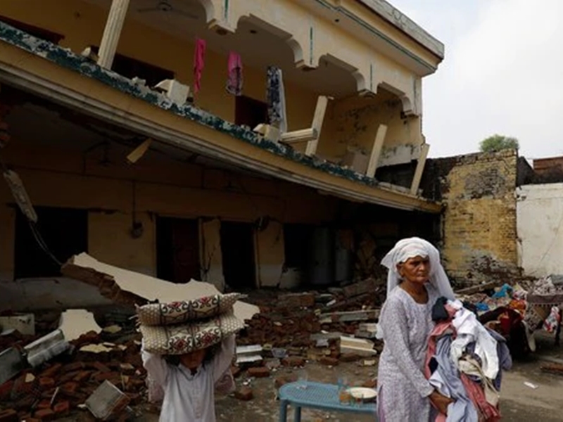 Earthquake in PoK: पाकिस्तान में भूकंप से मरने वालों की संख्या 38 हुई ... Earthquake in PoK: पाकिस्तान में भूकंप से मरने वालों की संख्या 38 हुई ...