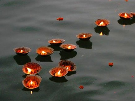 कार्तिक पूर्णिमा पर सोने के तुलादान से भी बढ़कर है इस दान का महत्व