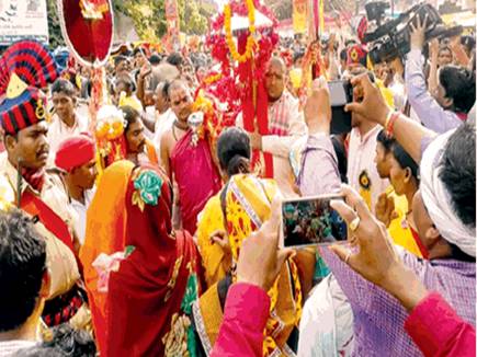 दंतेवाड़ा में मांईजी की परीक्षा में श्रद्धालु सफल, प्रशासन फेल