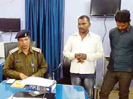 कार की नंबर प्लेट बदलकर गांजा तस्करी करने वाले दो गिरफ्तार