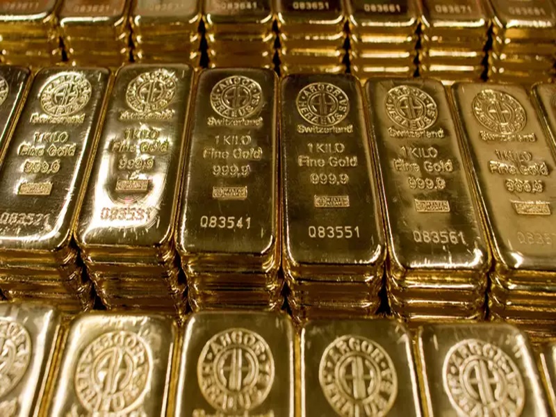 Gold Seized: जूते में छिपाकर रखा था करोड़ों का सोना, डीआरआई ने किया ऐसे ...