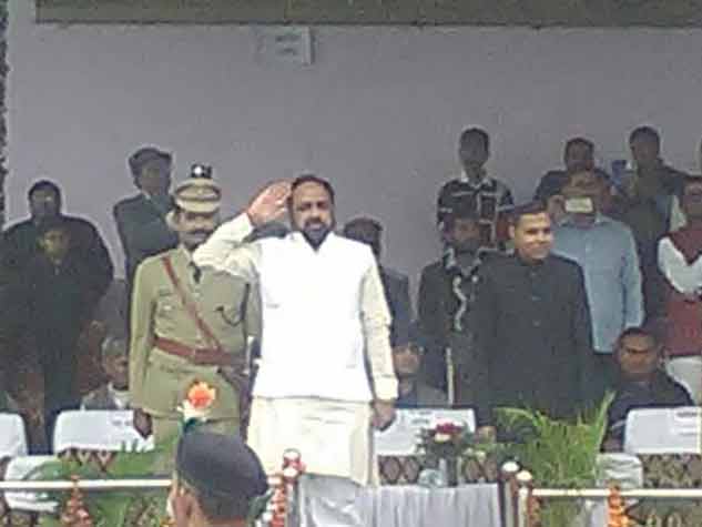 गणतंत्र दिवस समारोह में मंत्री भार्गव ने किया ध्‍वजारोहण