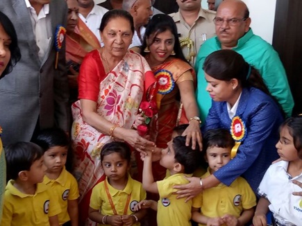 VIDEO : राज्यपाल ने सेंधवा में चारण छात्रावास का किया लोकार्पण