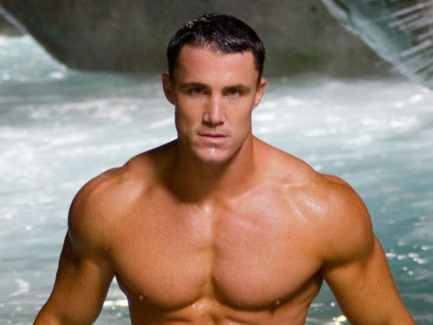 ट्रेन के नीचे आने से फिटनेस मॉडल ग्रेग प्लिट की मौत