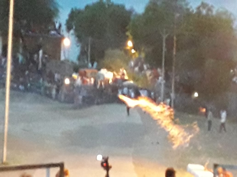 Hingot War : गौतमपुरा में हुआ रोमांचक हिंगोट युद्ध, खूब चले अग्निबाण ...