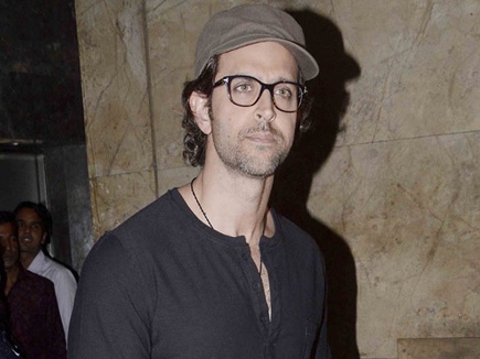 रितिक रोशन पढ़ाएंगे दुनिया का सबसे बड़ा पाठ