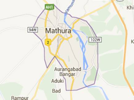 तीन जर्मन छात्र समेत छह लोग बाल-बाल बचे