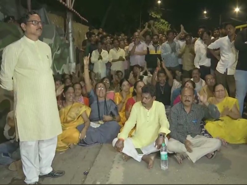 Maharashtra Assembly Polls: उद्धव ठाकरे के घर के बाहर MLA अशोक पाटिल के ...