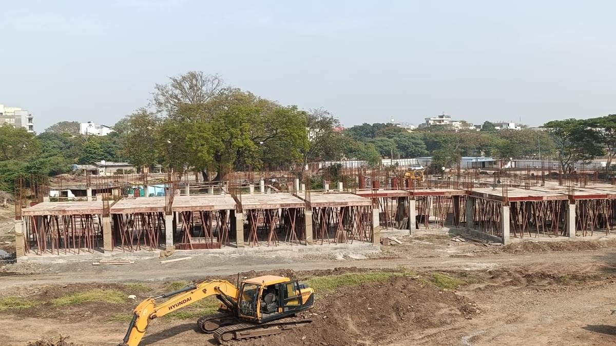 CM Rise Model 7 School Indore: इंदौर के मल्हाराश्रम में आकार ले रहा ...