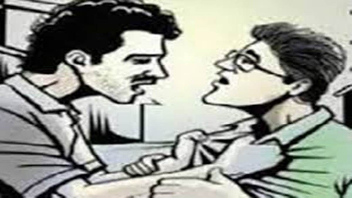 Jabalpur Crime : दफ्तर में घुसकर सचिव से मारपीट, सरकारी दस्तावेज फाड़े ...