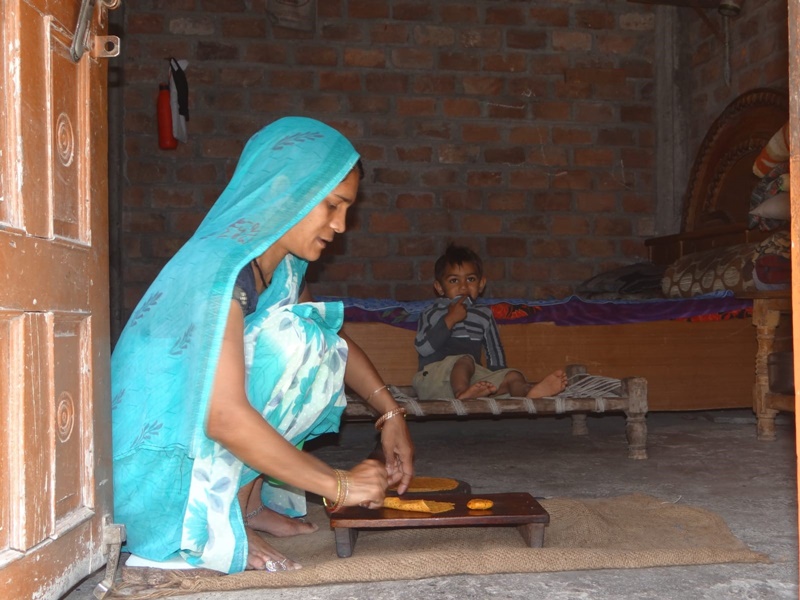 Labour Day : कोरोना ने छीना रोजगार तो अपनाया श्रम और सम्मान भरी आजीविका ...