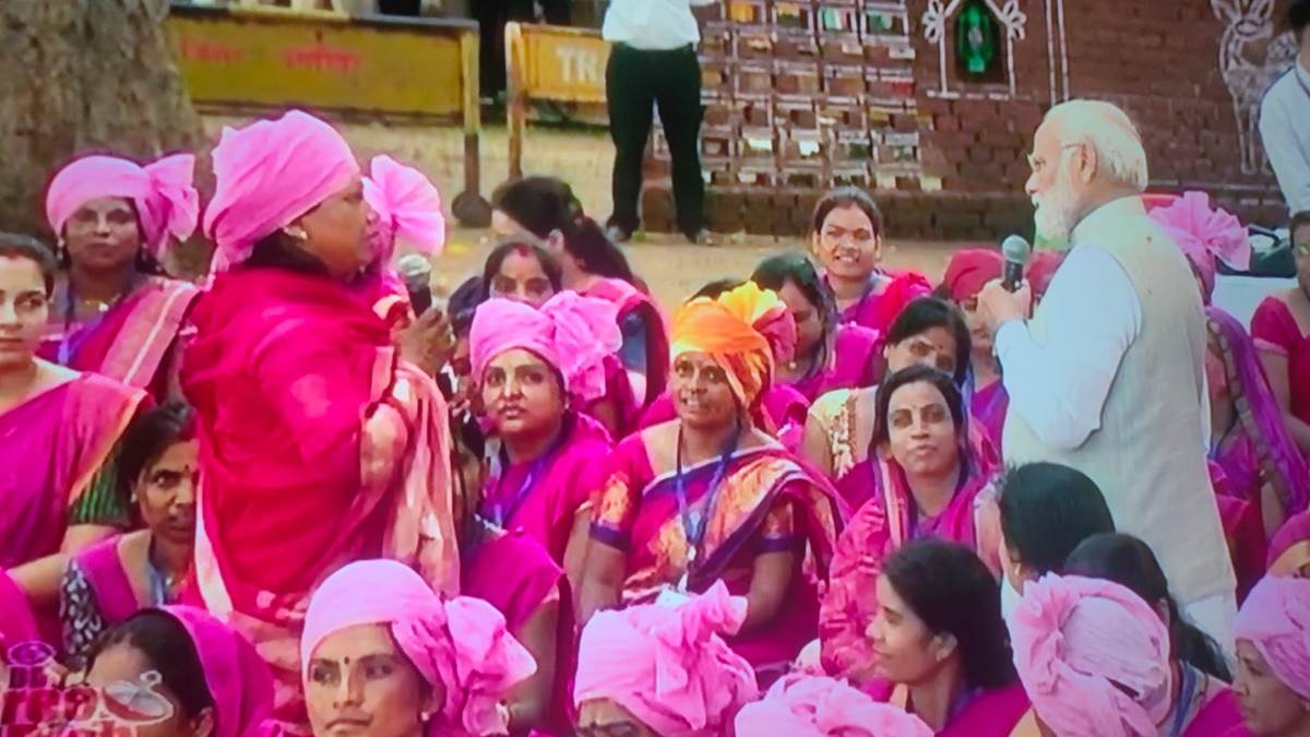 PM Modi In Shahdol: पीएम मोदी ने आदिवासियों संग किया संवाद, 2047 तक ...