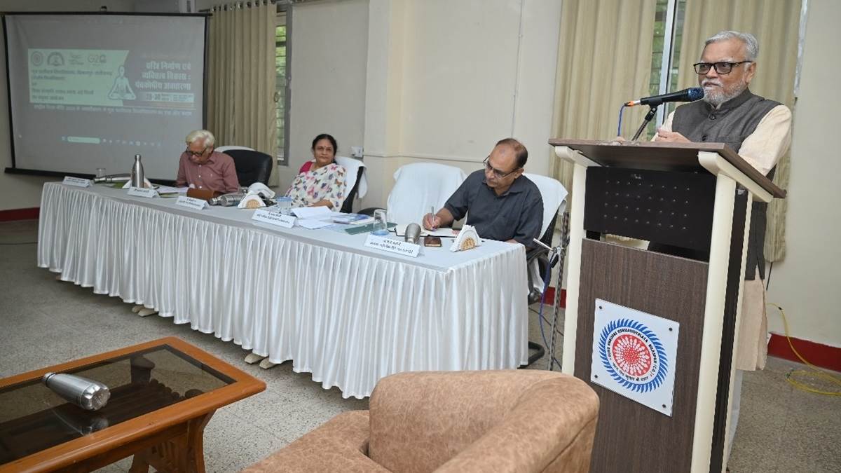 Bilaspur News: उपदेश से श्रेयस्कर है स्वयं के आचरण में करें सुधार - It ...