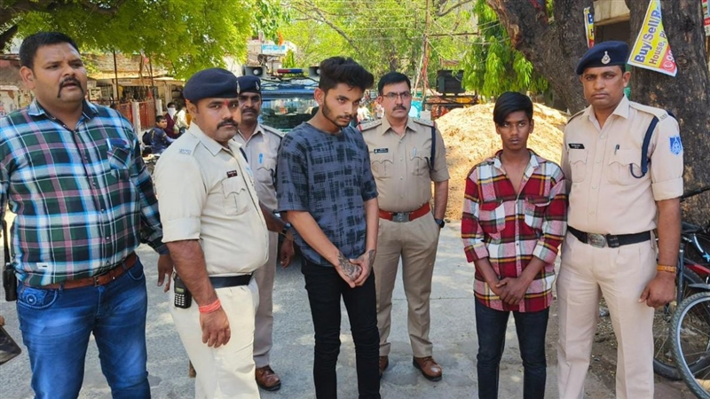 Ratlam Crime News: रतलाम में चाकूबाजी करने के दो आरोपितों का पुलिस ने ...