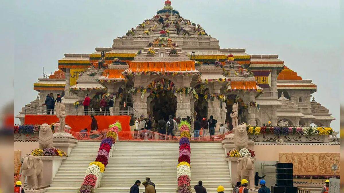 Indore Ayodhya Tour: मालवा प्रान्त के कारसेवक व कार्यकर्ता विशेष ट्रेन ...