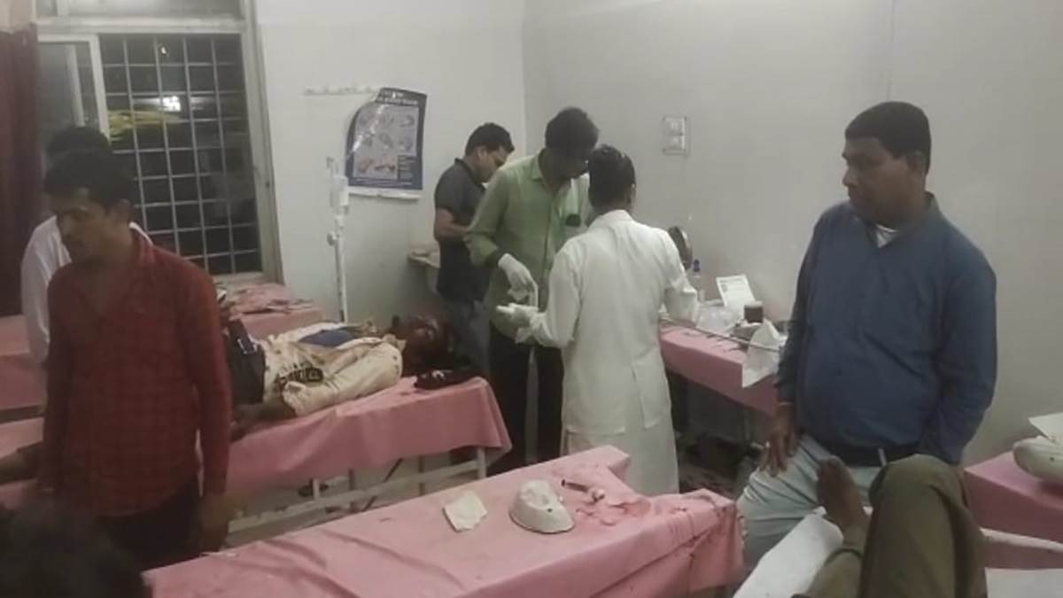 Accident In Shahdol: बरात लेकर जा रही बस घाटी से नीचे गिरी, 35 से अधिक ...