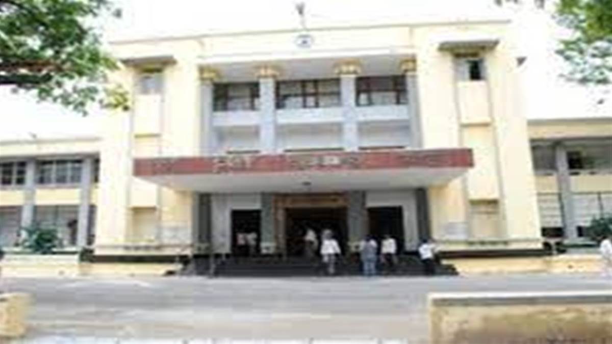 RDVV Jabalpur : पहले एटीकेटी दी, फीस ली, फार्म भरवाया अब परीक्षा से ...