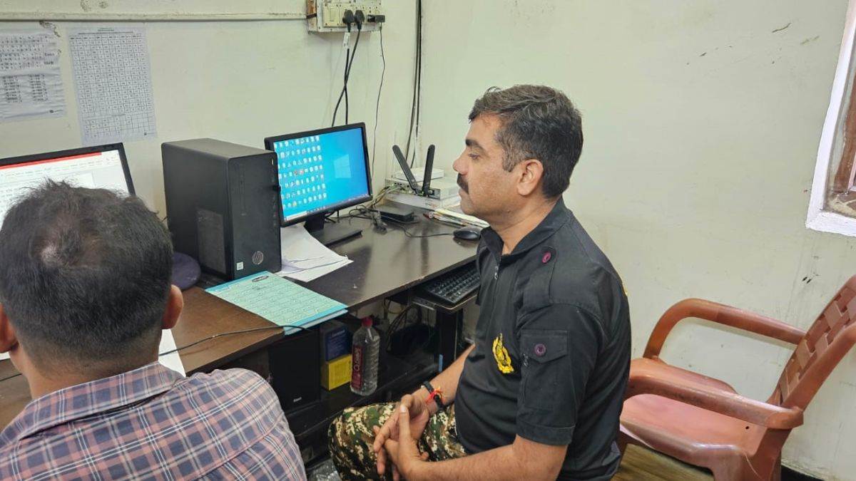 ट्रेन से ITBP के ASI व प्रधान कॉन्स्टेबल की पिस्टल-कारतूस चोरी, GRP-RPF में मचा हड़कंप - Pistol ...