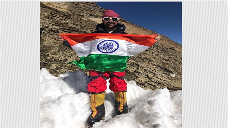 इंदौर के पर्वतारोही रत्नेश पाण्डेय बने फिट इंडिया चैंपियन खेल मंत्रालय ...