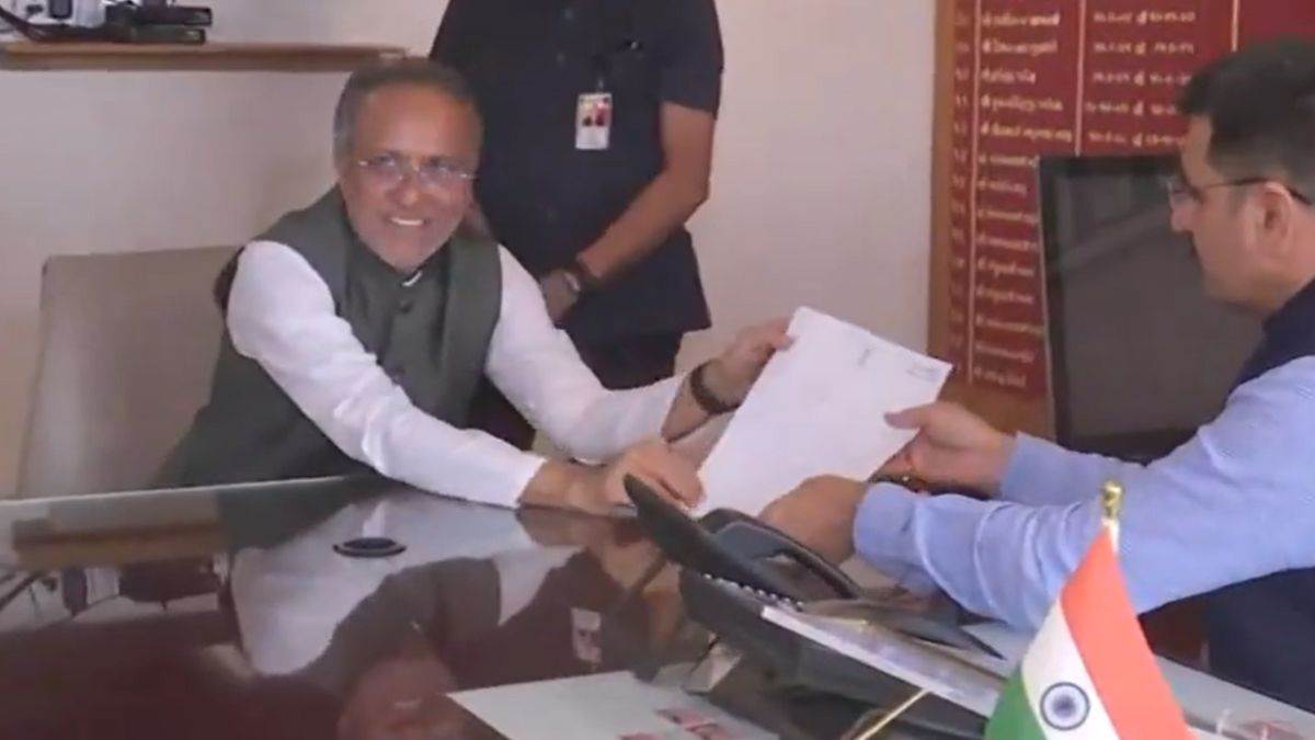 Arjun Modhwadia resign: गुजरात में न्याय यात्रा से पहले कांग्रेस को ...