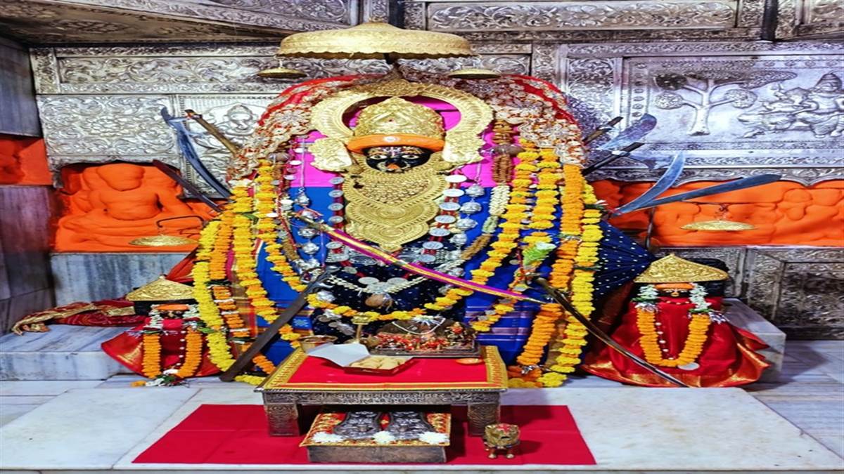 शक्ति की भक्ति: महामाया माता का शस्त्र श्रृंगार, आठों हाथों में शस्त्र ...