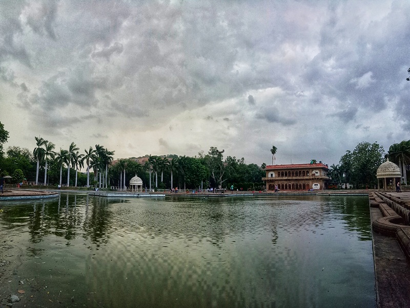 Gwalior Weather News: ग्वालियर में आसमान साफ, पारा जाएगा 40 के पार ...