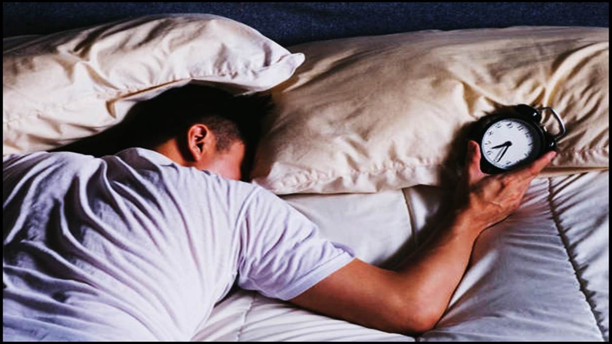Bad Sleeping Habits: पेट के बल सोते हैं तो तत्काल बदल दें ये बुरी आदत ...