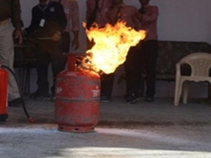 Technique To Stop LPG Gas Cylinder Fire, 46% OFF