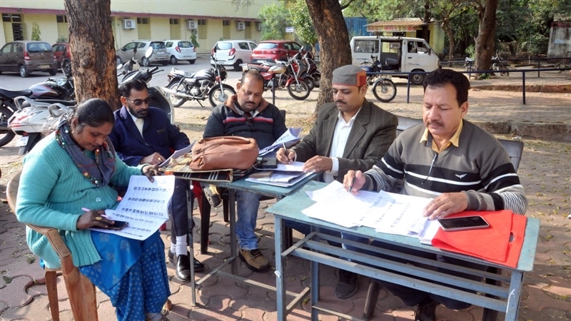 Bhopal News: प्रदेश में भोपाल के मतदाता आधार से सत्यापन कराने में ...