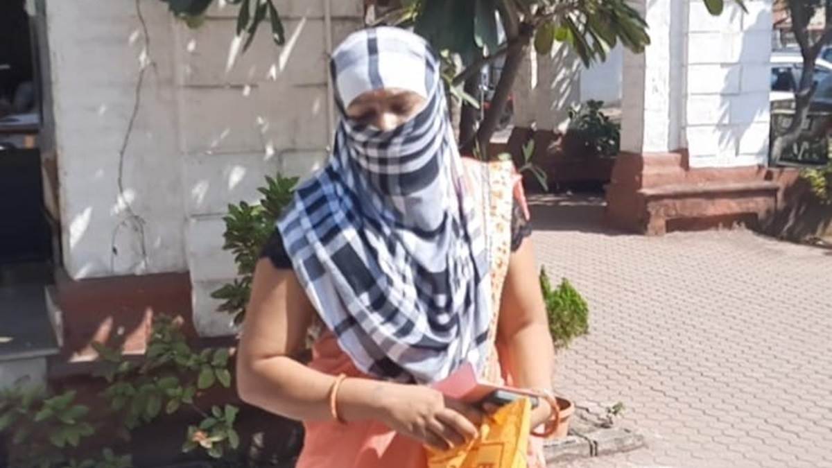 Raigarh Crime News: महिला कांग्रेस अध्यक्ष पर देह व्यापार कराने का आरोप, न्याय की गुहार लगाने ...