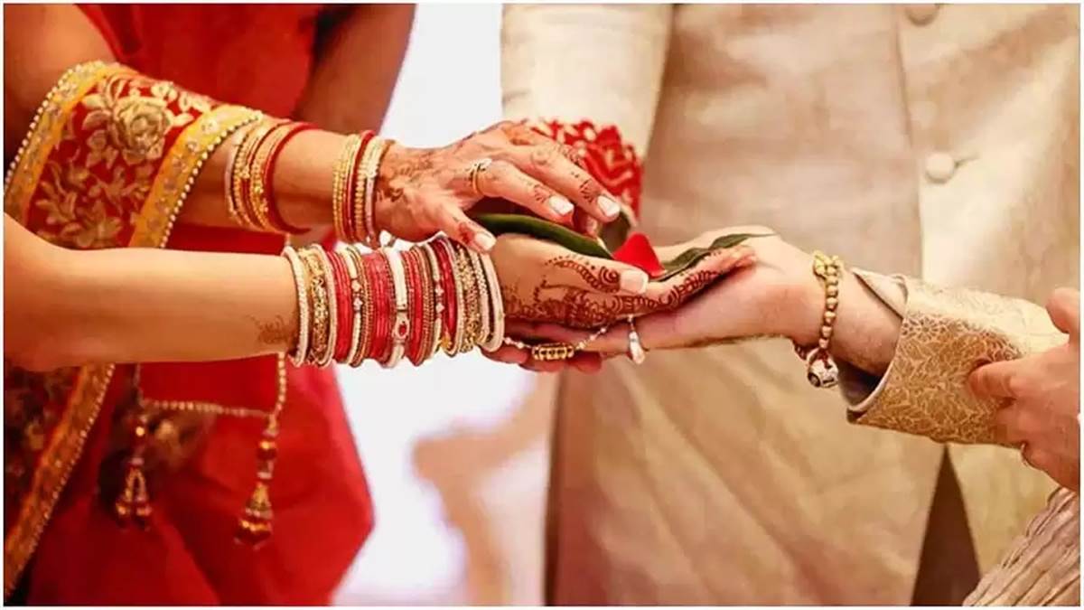 Vastu Tips For Married Life पति पत्नी में विवाद है तो आजमाएं ये वास्तु