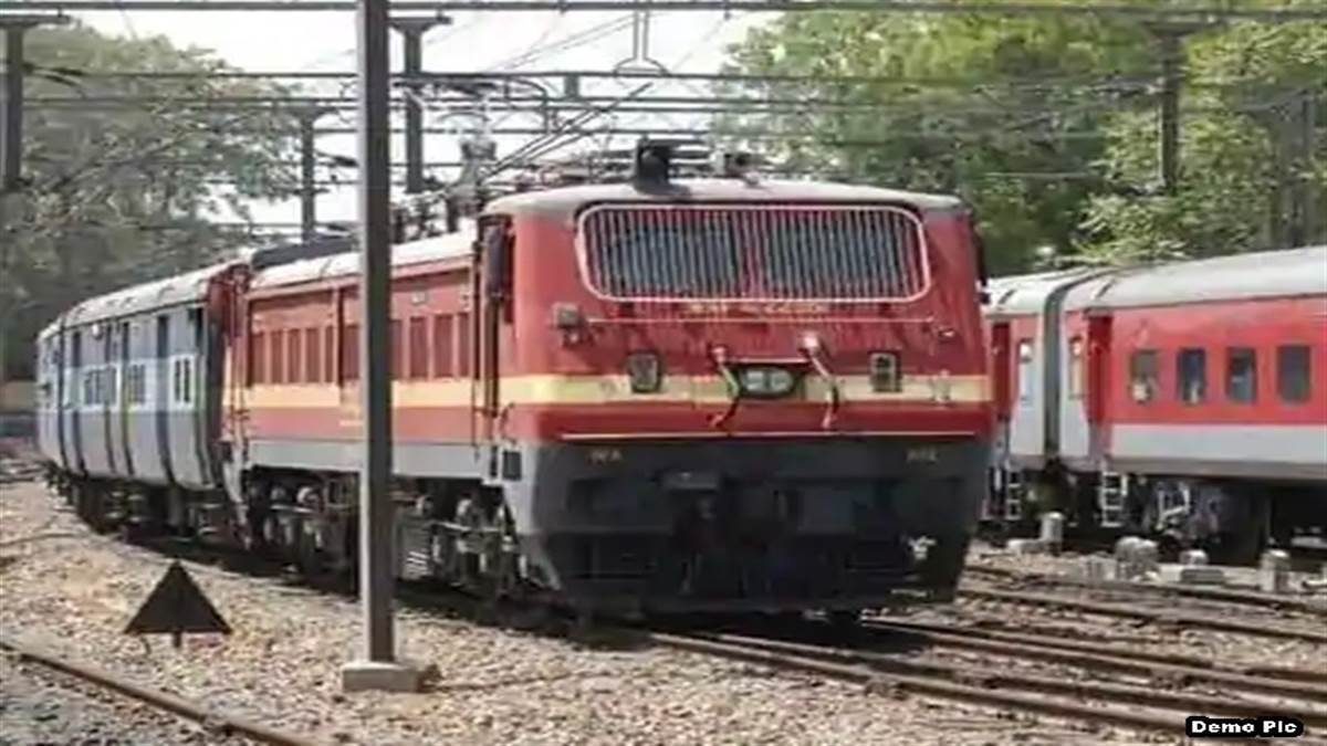 Train From Indore: दूसरी बार बढ़ाया गया महू-पटना स्पेशल ट्रेन का संचालन ...