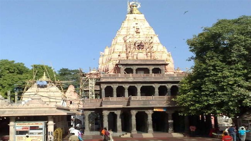 Mahakal Temple: महाकाल मंदिर के सभी प्रवेश द्वारों पर मिलेंगे 250 व ...