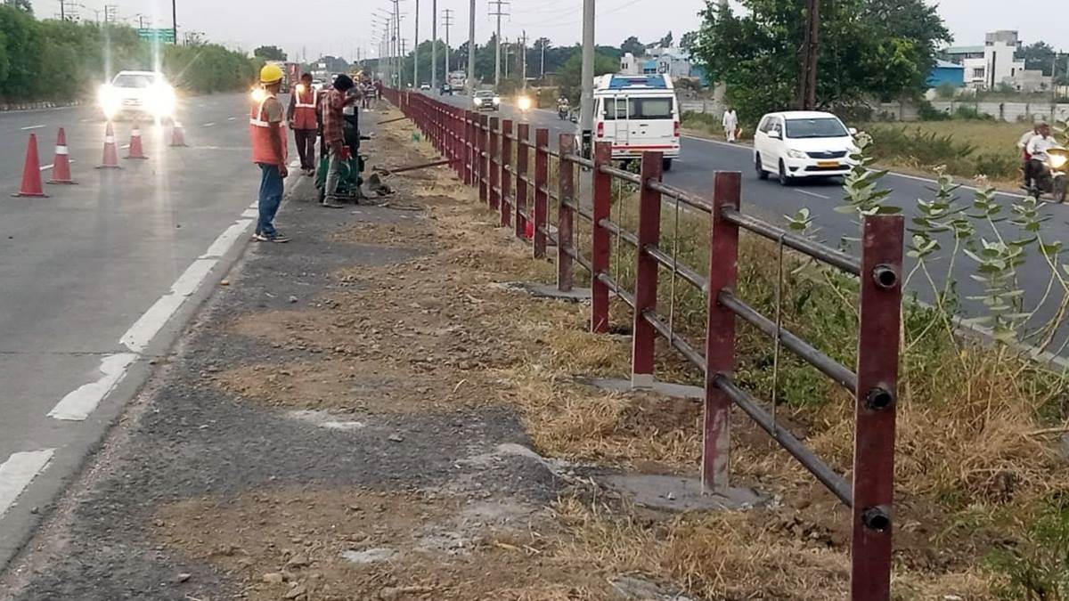 MP Highway: हादसों के हाईवे, 115 किमी की दूरी में 100 किमी की रेलिंग ...