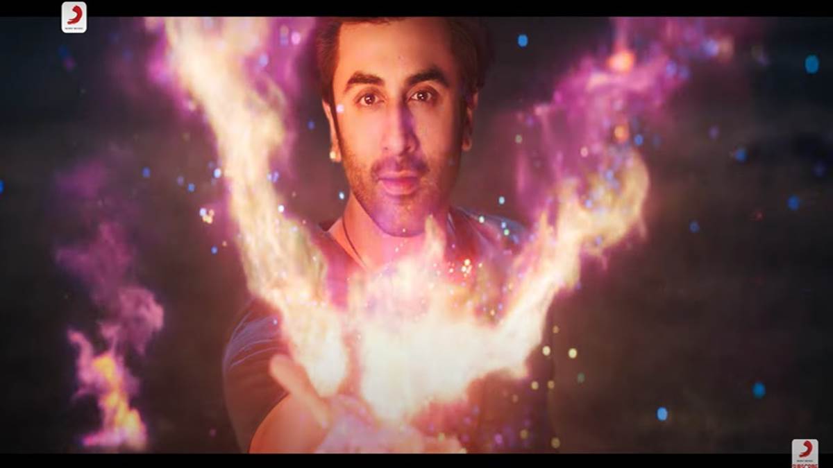 Deva Deva: ब्रह्मास्त्र का नया गाना हुआ रिलीज, आलिया संग आग से खेलते ...