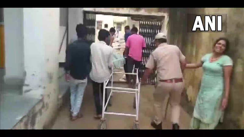 Khatoo Shyam Mandir in Rajasthan: राजस्थान के सीकर में खाटू श्याम मंदिर ...