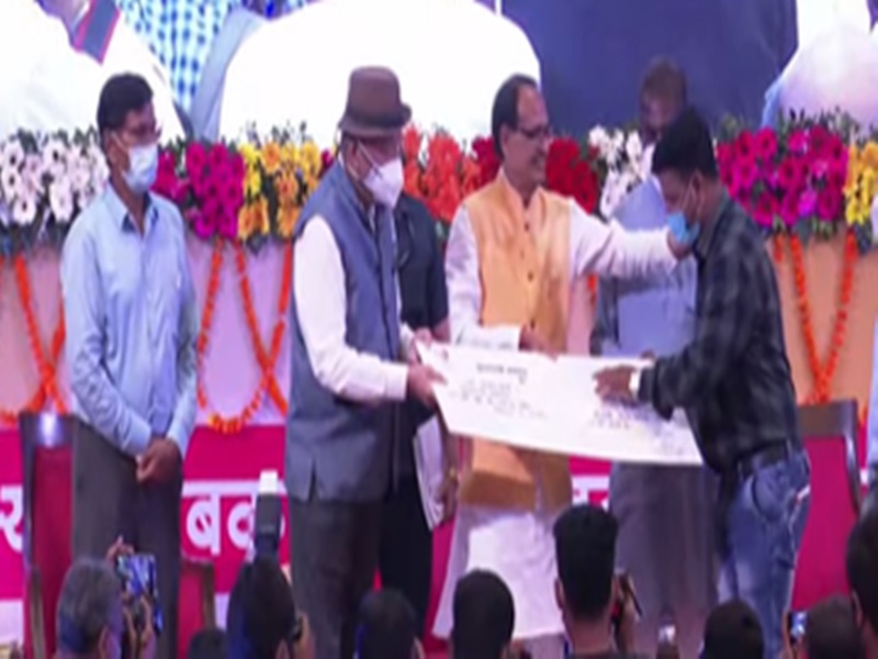 Madhya Pradesh E-Governance: मध्‍य प्रदेश में अब जन्म के साथ ही मिलेगा ...