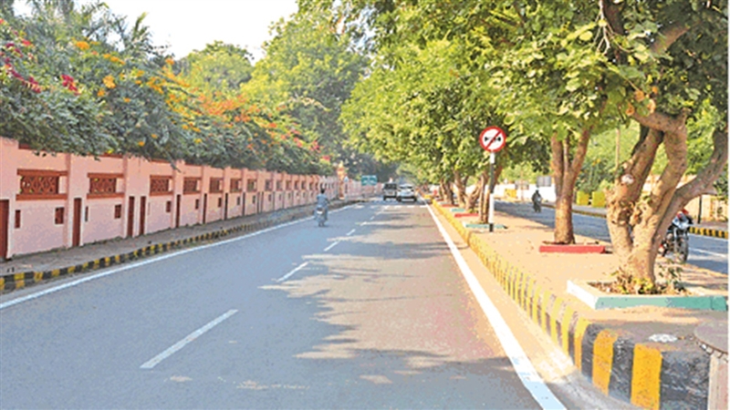 Gwalior Weather News: सूरज ने दिखाई तल्खी तो बादलों ने कर दी घेरा बंदी ...