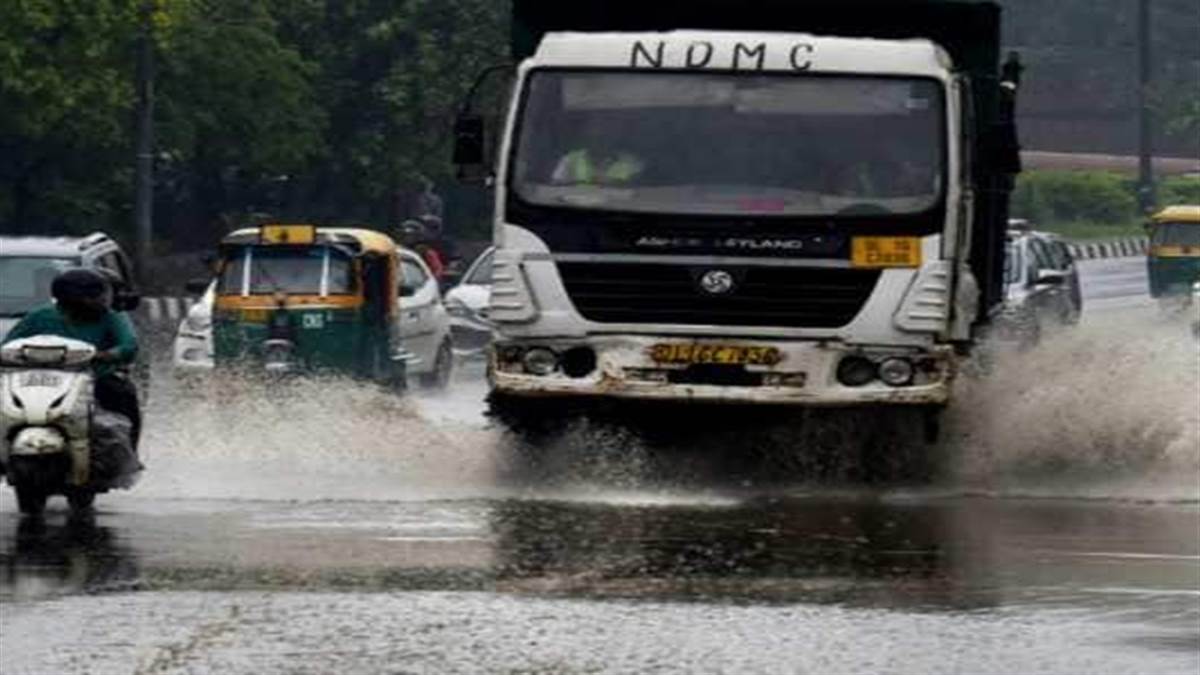 Rainfall Alert Today: दिल्ली में रिकॉर्ड तोड़ बारिश, 24 घंटे में टूटा ...