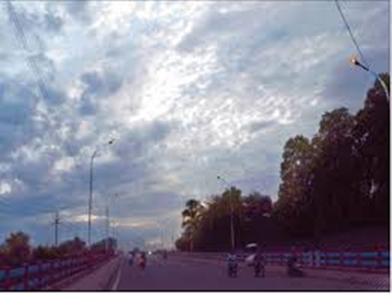 Gwalior Weather Update: पारा सामान्य से 6.2 डिसे ऊपर, 12 को गरज-चमक के ...