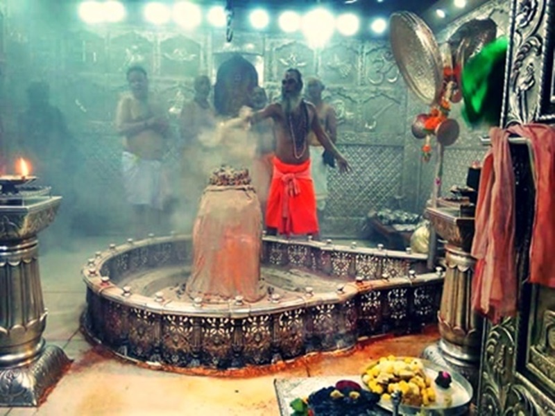 Mahakal Bhasmarti Darshan: महाकाल भस्म आरती की आफलाइन बुकिंग व्यवस्था ...