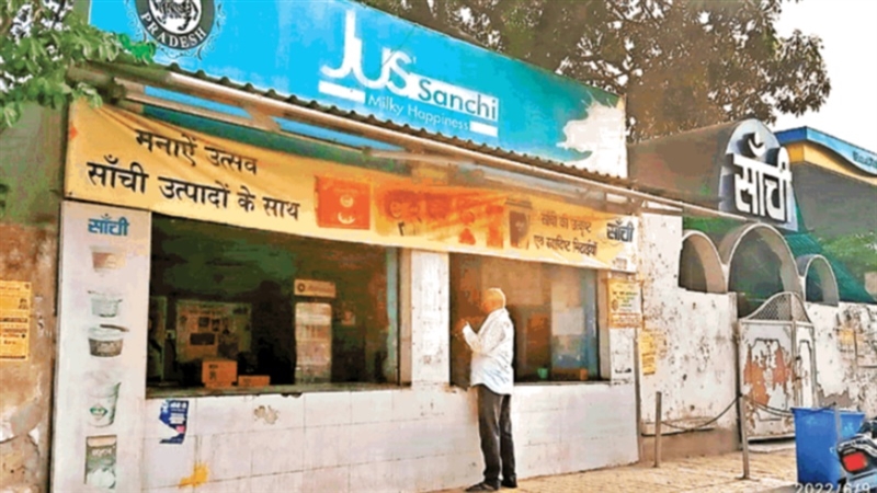 ग्वालियर की भीषण गर्मी में छाछ लस्सी और श्रीखंड करा रहा ठंडक का अहसास ...