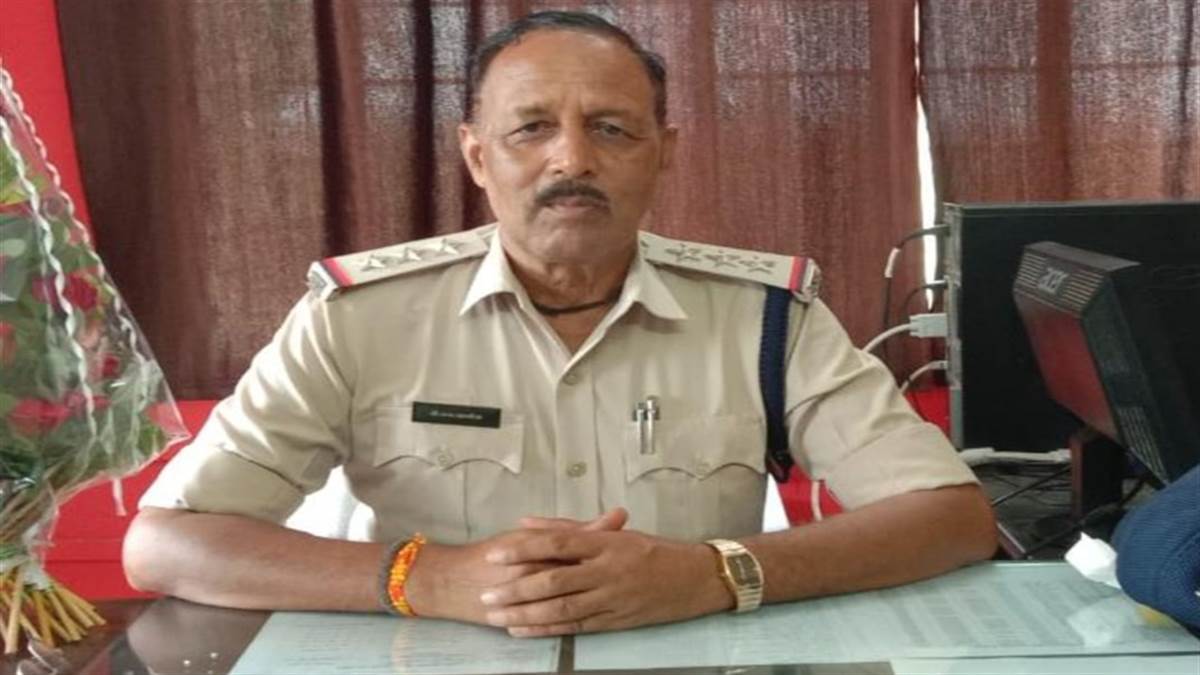 Shahdol News: जैतपुर थाने में पदस्थ टीआइ को 16000 की रिश्वत लेते ...