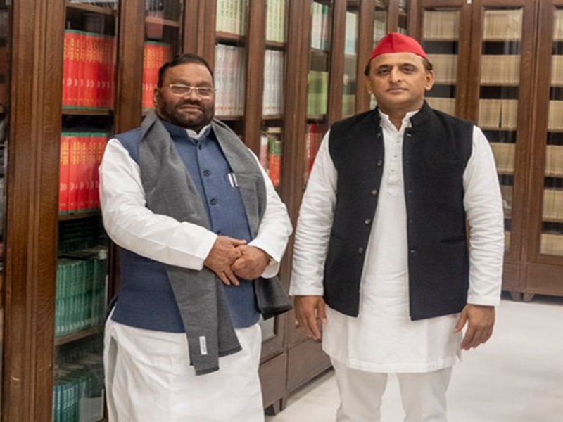 UP Assembly Elections 2022: स्वामी प्रसाद मौर्य के बाद विधायक रोशन लाल ...